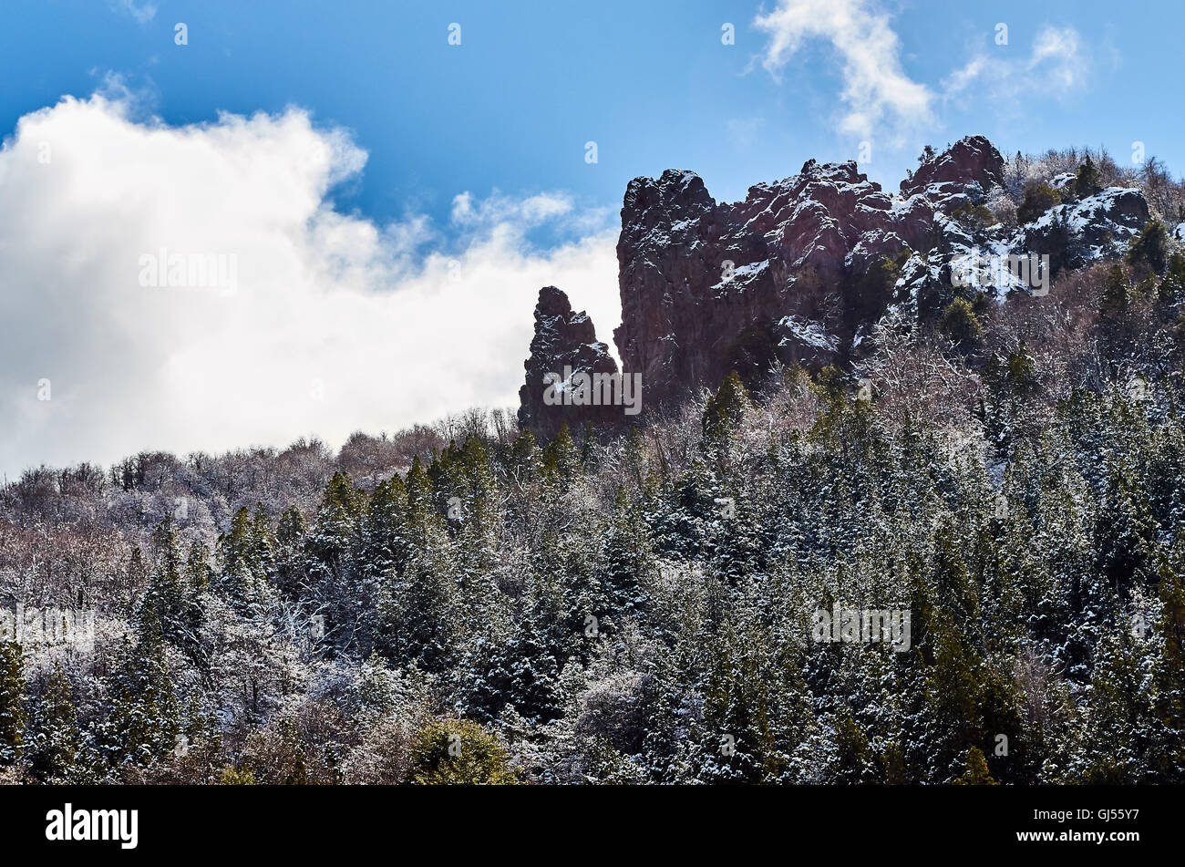 Beautiful and huge rocky formations in the Enchanted Valley in San ...