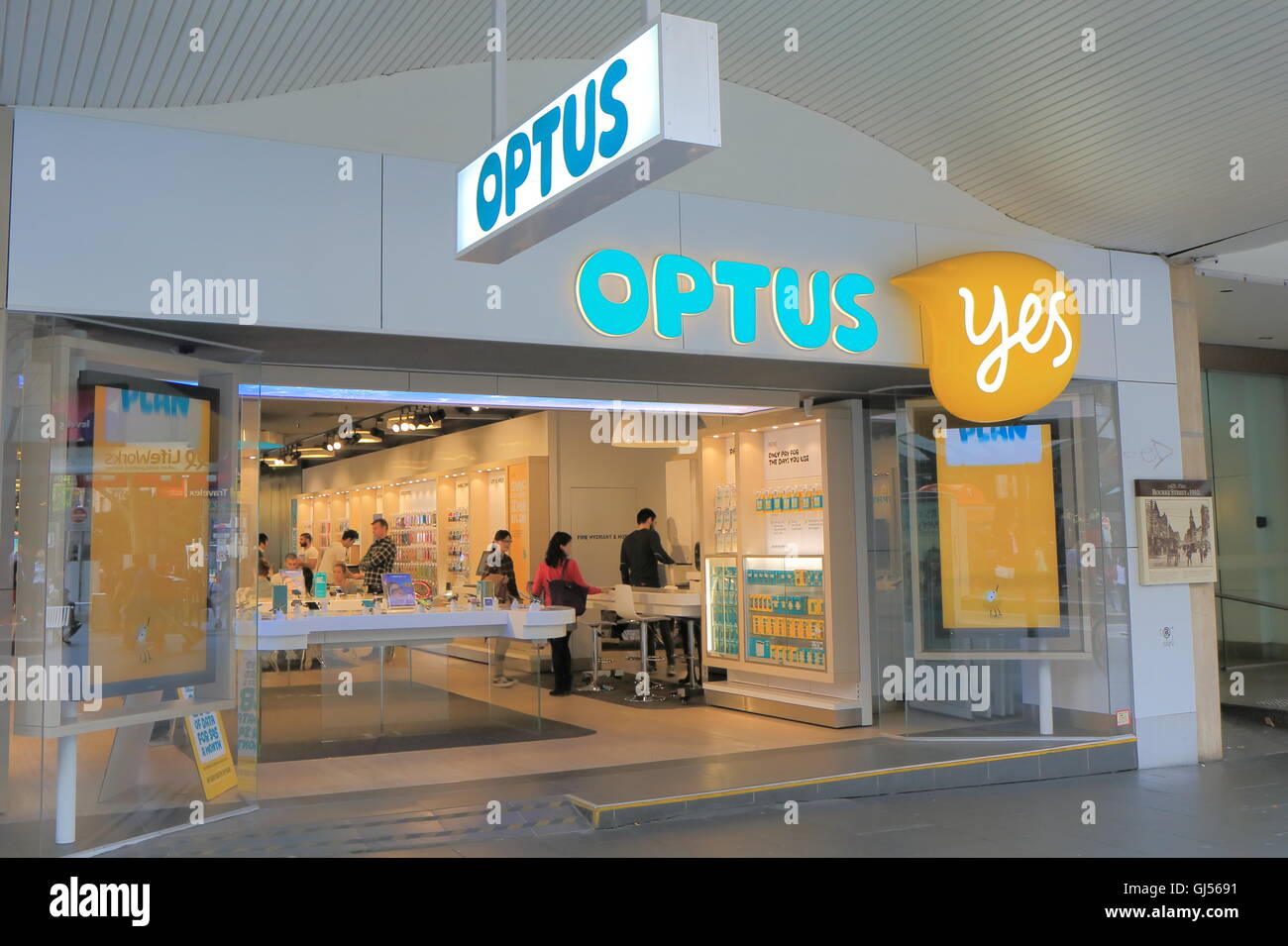 Optus store australia High Resolution Stock Photography and Images - Alamy