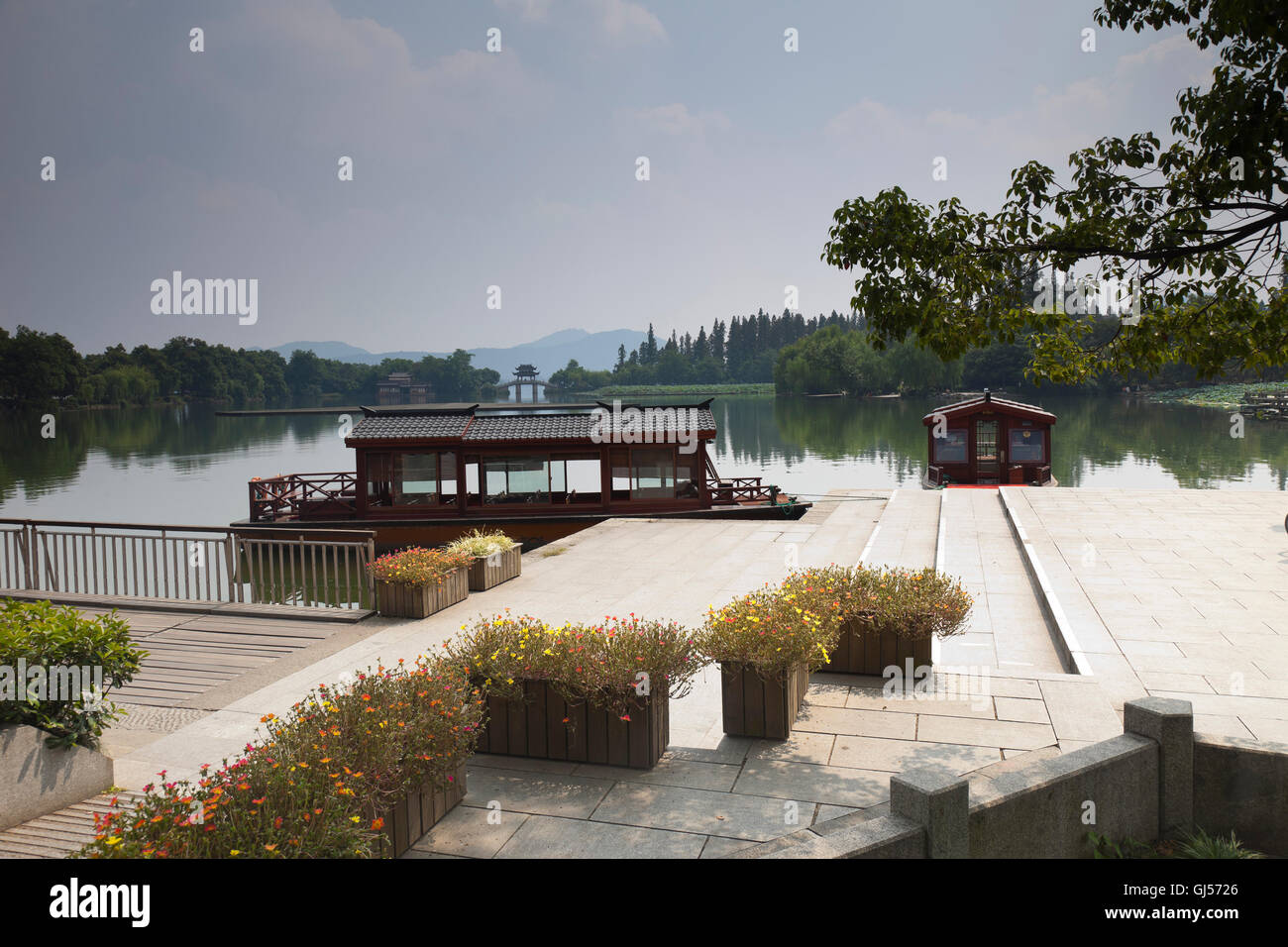 Hangzhou West Lake Quyuanfenghe Stock Photo - Alamy
