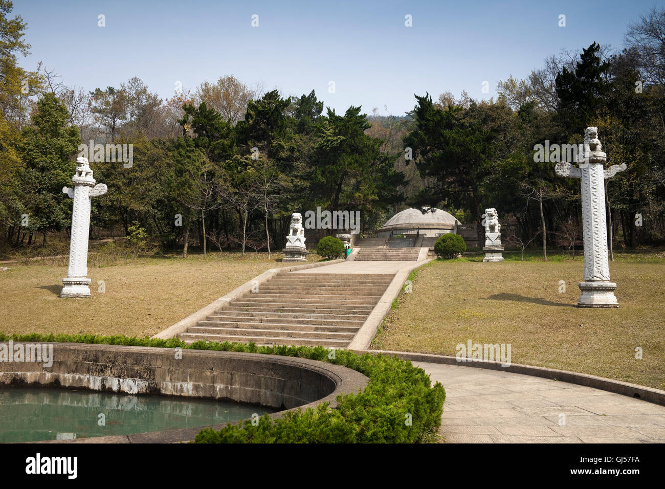Nanjing Ling temple Stock Photo - Alamy