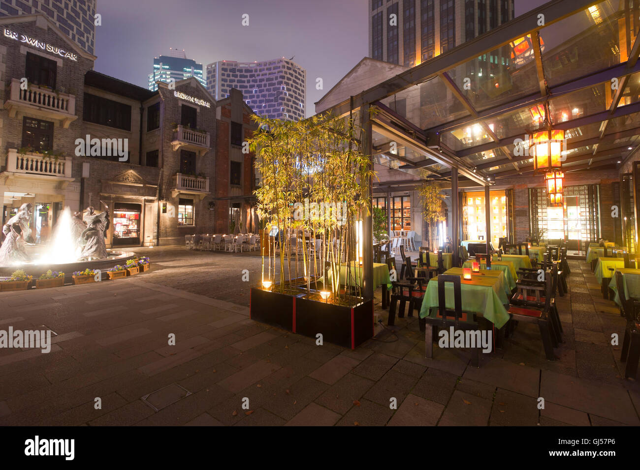 Xintiandi Development High Resolution Stock Photography and Images - Alamy