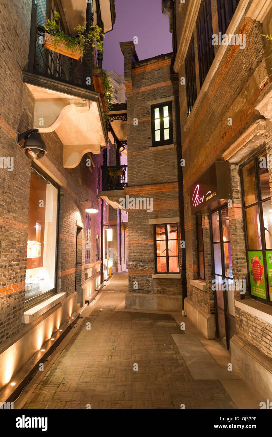 Xintiandi Development High Resolution Stock Photography and Images - Alamy