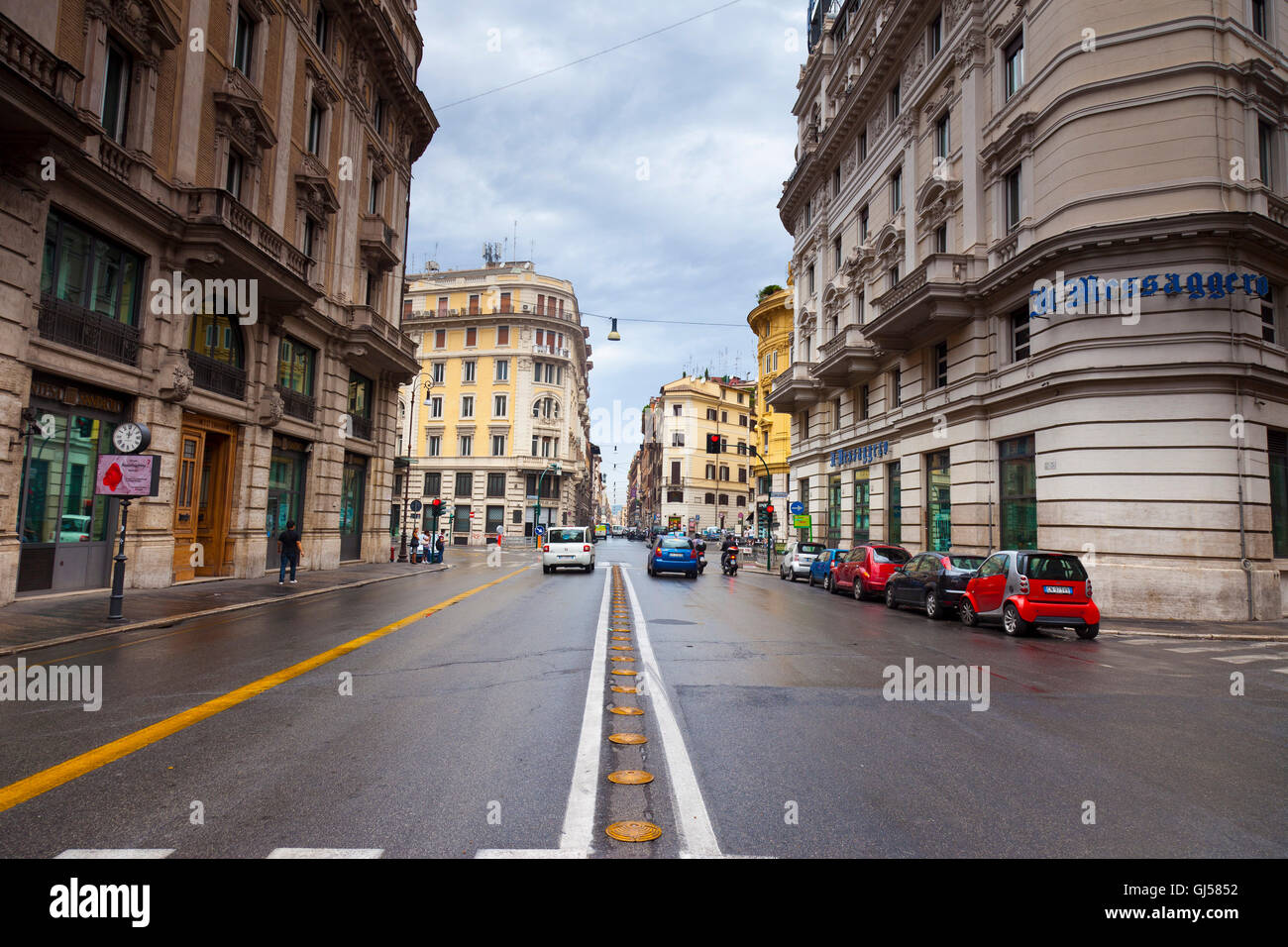 Rome streetscape italy hi-res stock photography and images - Alamy