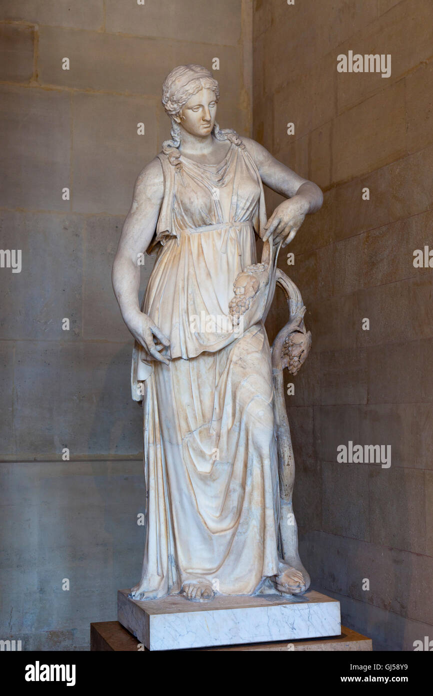 Paris Louvre statue Stock Photo - Alamy