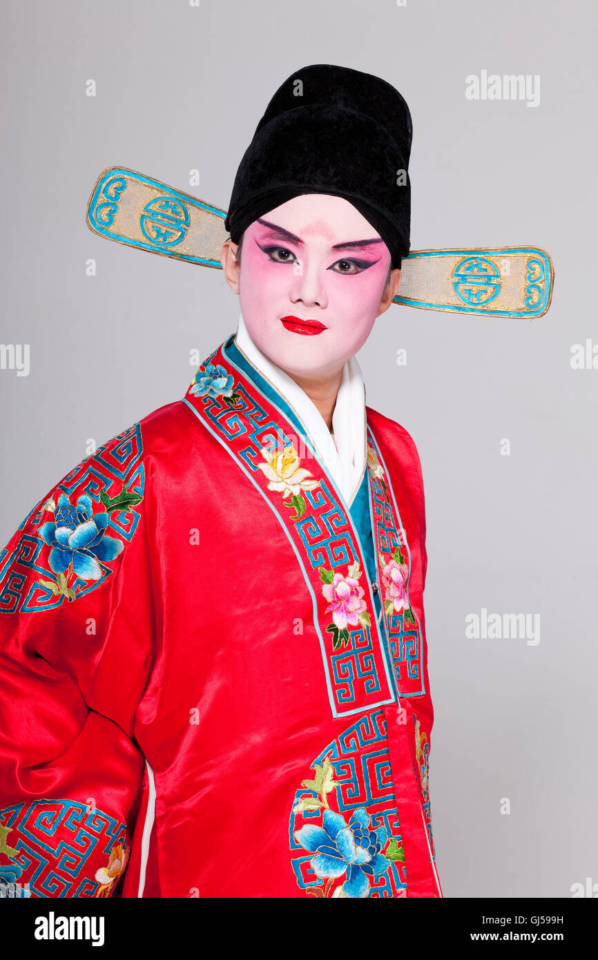 Peking Opera characters Stock Photo - Alamy