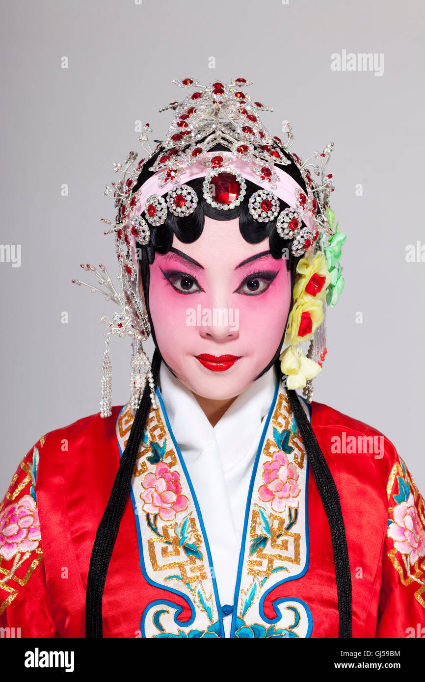 Peking Opera characters Stock Photo - Alamy