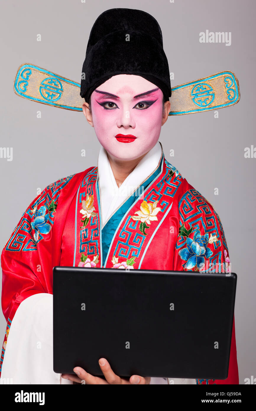 Peking Opera characters Stock Photo - Alamy