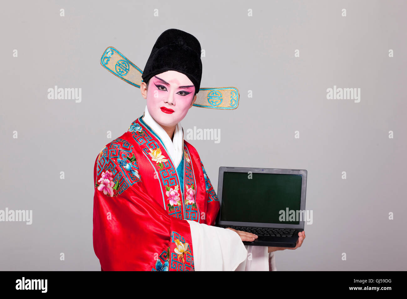 Peking Opera characters Stock Photo - Alamy