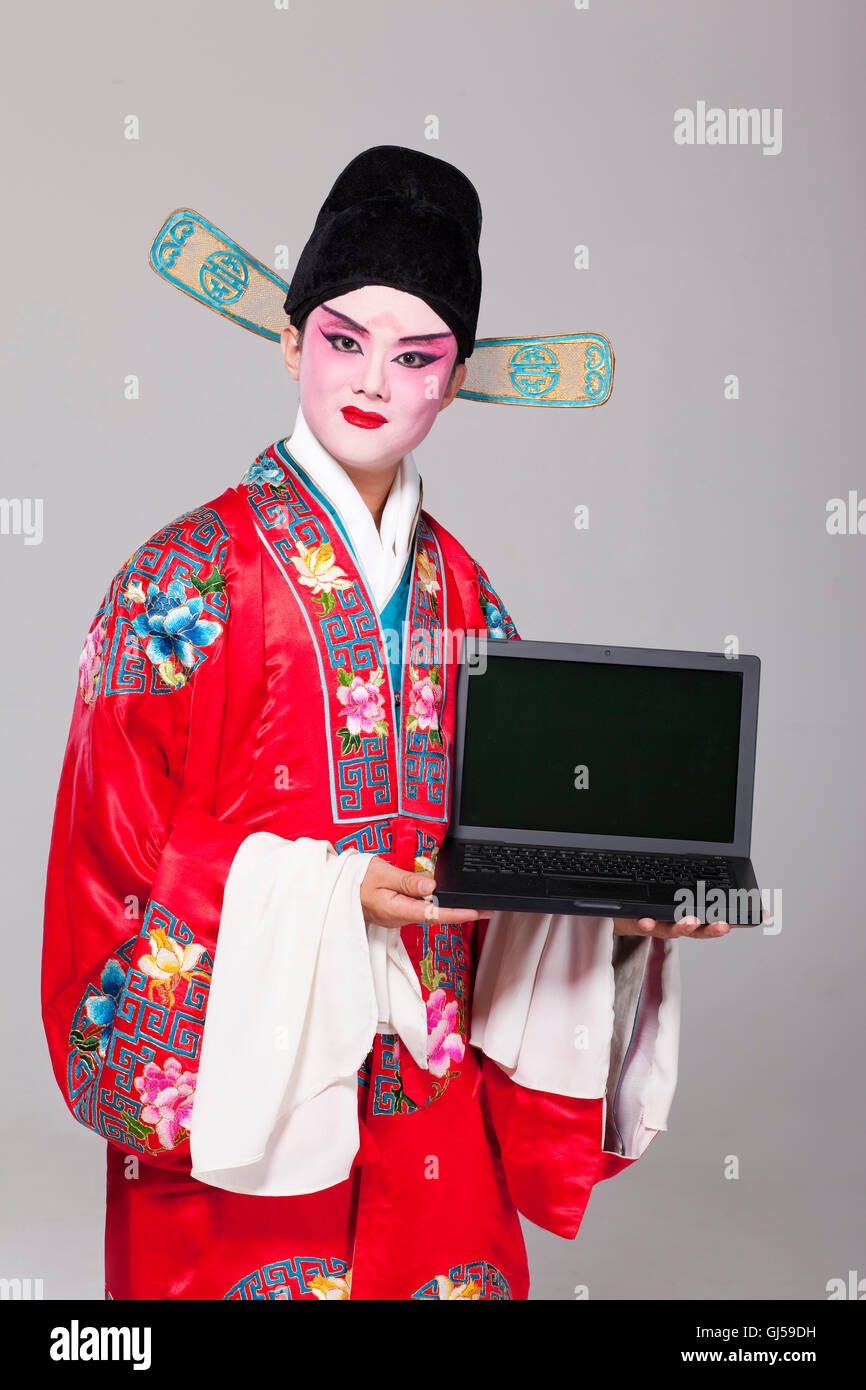 Peking Opera characters Stock Photo - Alamy