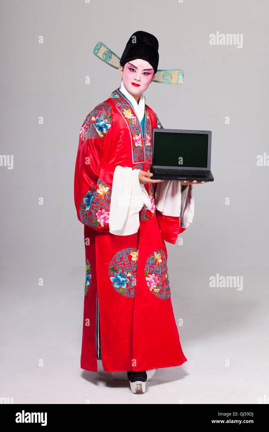Peking Opera characters Stock Photo - Alamy