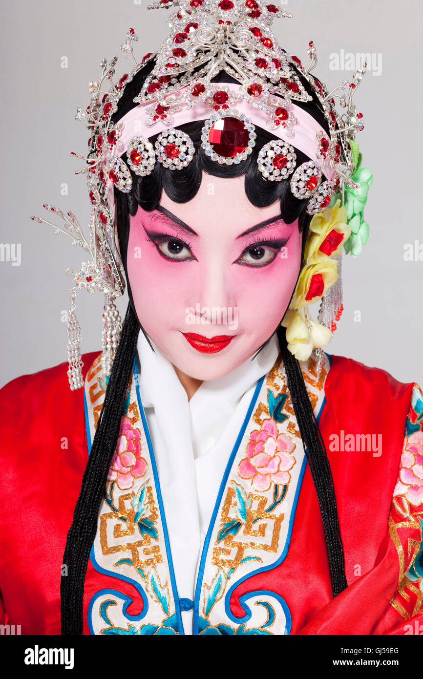 Peking Opera characters Stock Photo - Alamy