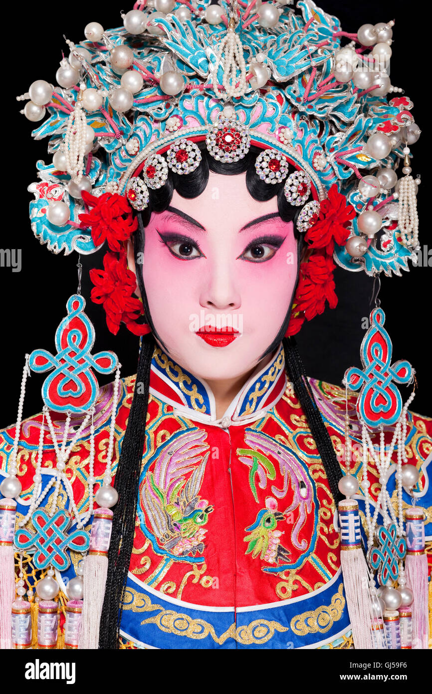 Peking Opera characters Stock Photo - Alamy