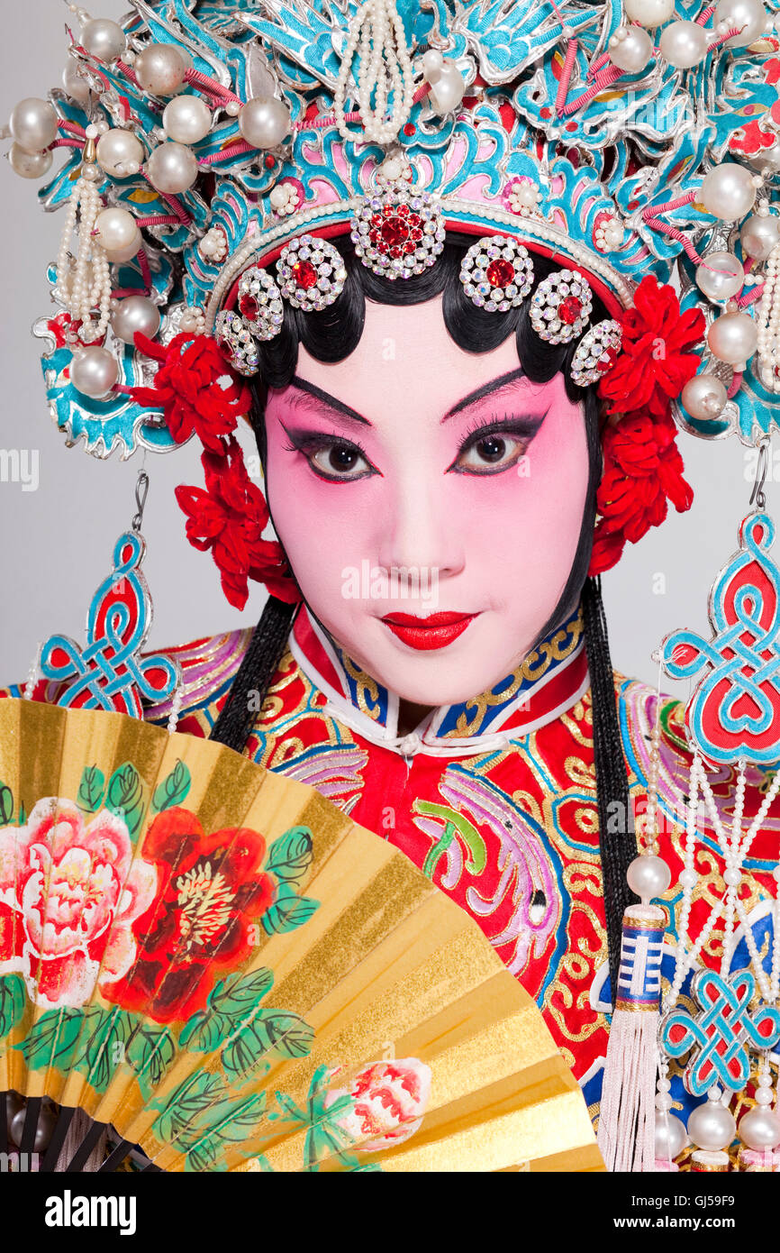 Peking Opera characters Stock Photo - Alamy