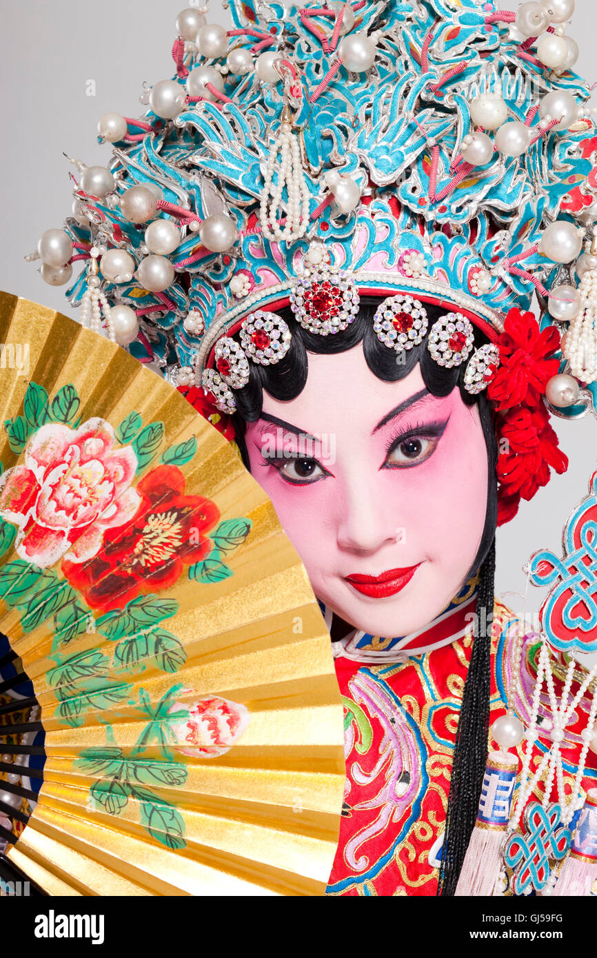 Peking Opera characters Stock Photo - Alamy