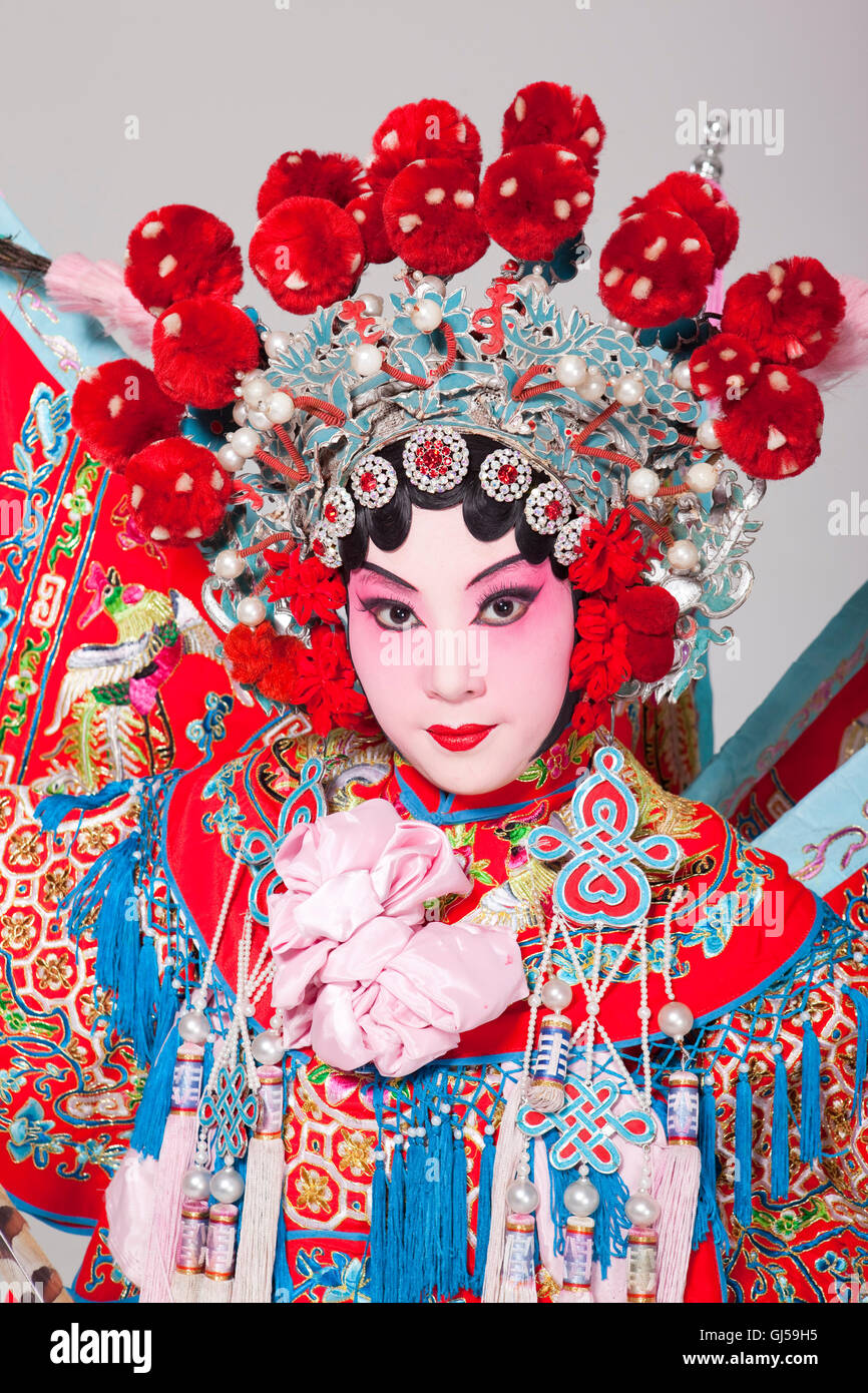Peking Opera characters Stock Photo - Alamy