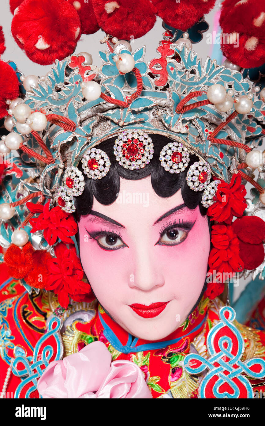 Peking Opera characters Stock Photo - Alamy