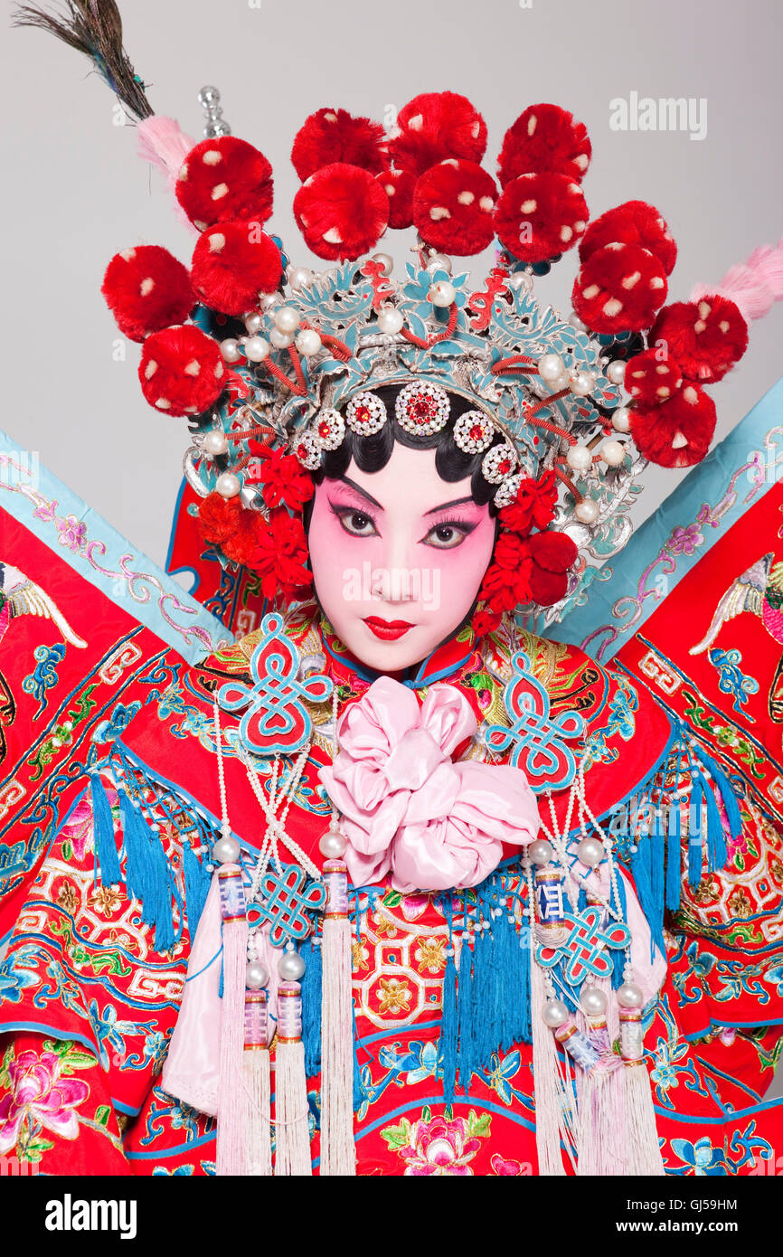 Peking Opera characters Stock Photo - Alamy