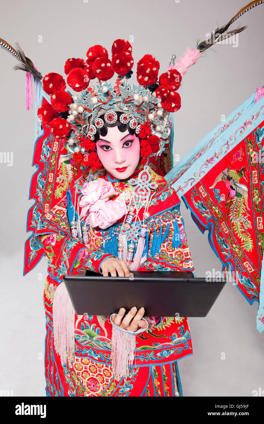 Peking Opera characters Stock Photo - Alamy