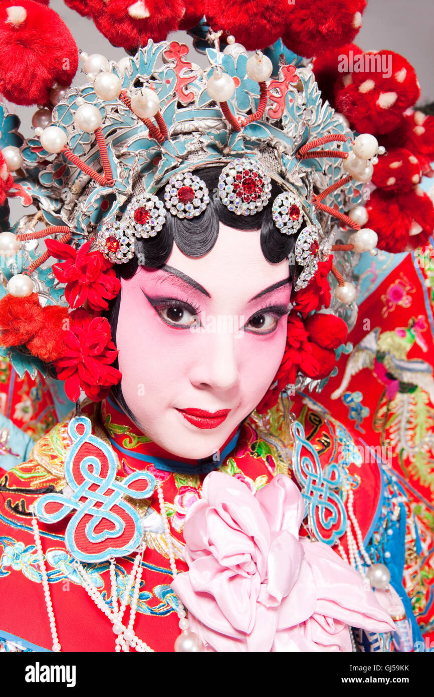 Peking Opera characters Stock Photo - Alamy