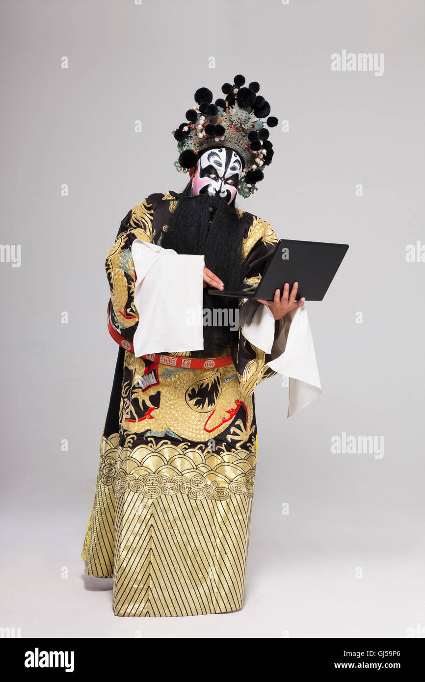 Peking Opera characters Stock Photo - Alamy