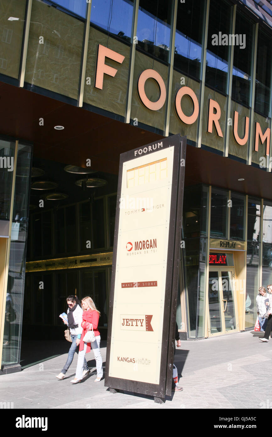 Foorum shopping centre / mall with top end funky shops on Narva Street ...