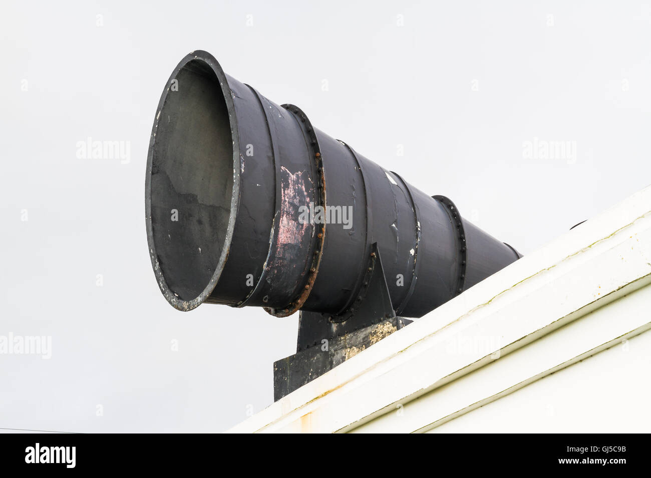 Foghorn horn hi-res stock photography and images - Alamy