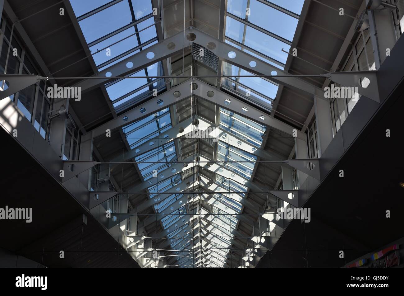 mirror and glass roof Stock Photo - Alamy