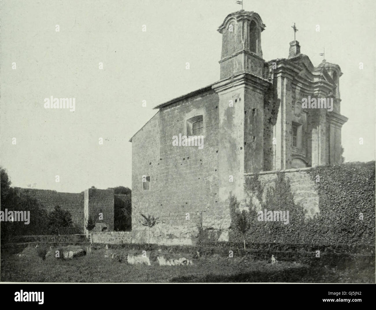 'Collezione di monografie illustrate' (1905) is a collection of ...