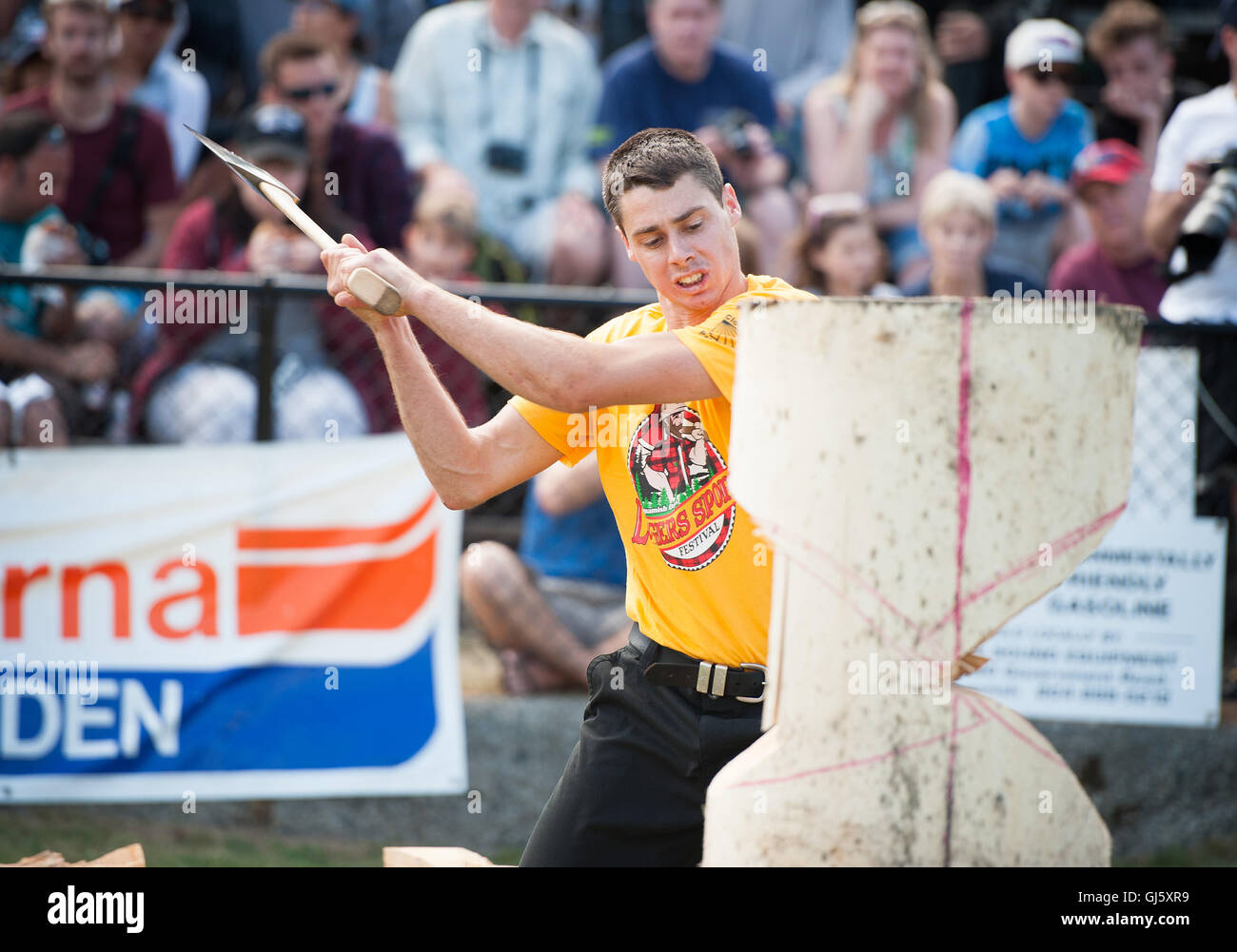 Jesse Whitehead of Waiuku, New Zealand in the standing butcher block ...