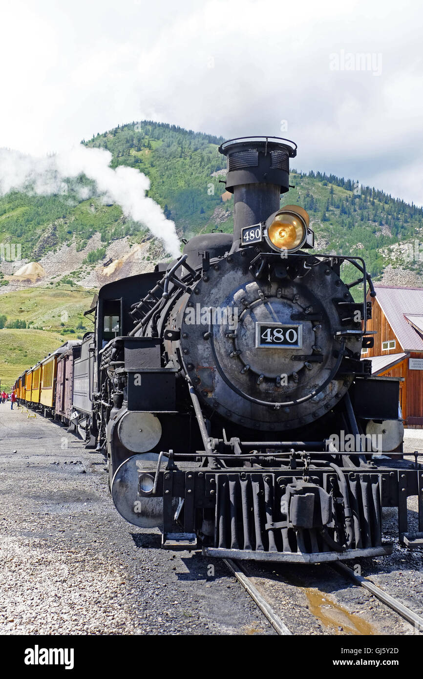 Vintage coal powered engine locomotive hi-res stock photography and ...