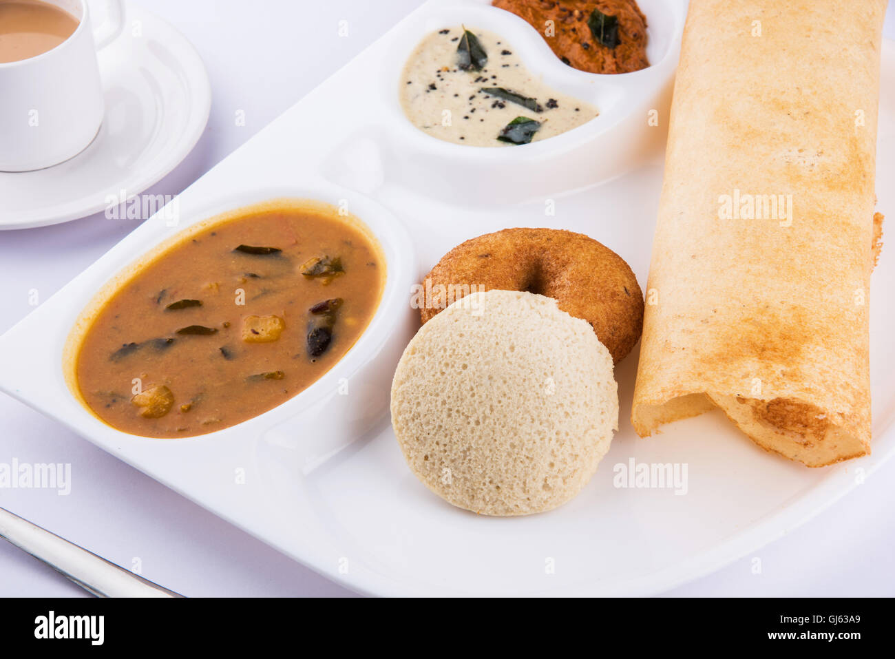 outh indian food dosa, idli or idly, vada, sambar coconut chutney and ...