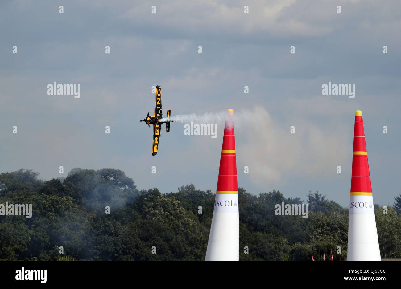 Pilot nigel lamb practices hi-res stock photography and images - Alamy