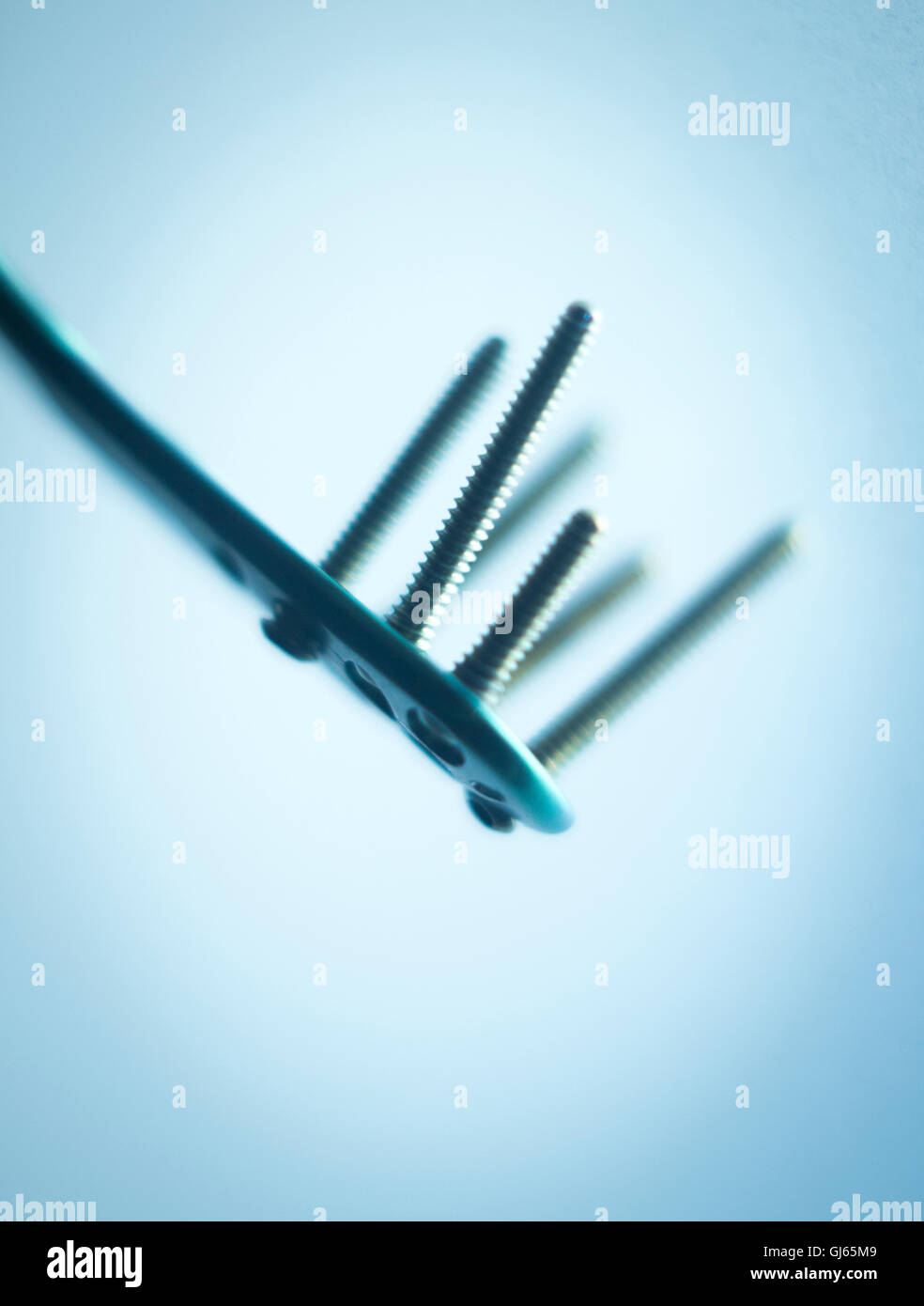 Orthopedics and Traumatology surgery plate & screws surgical titanium ...