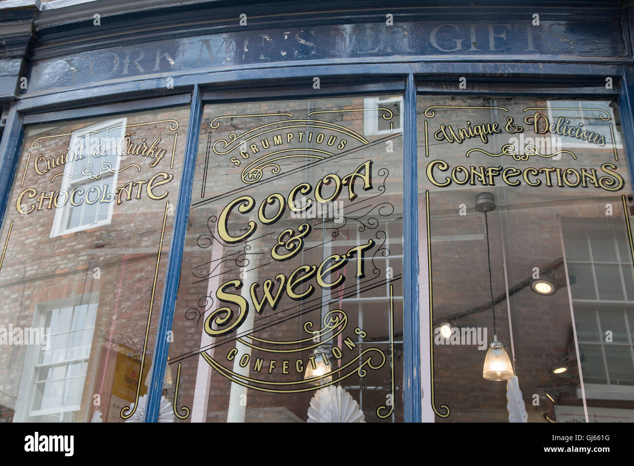 Sweet shop sign hi-res stock photography and images - Alamy