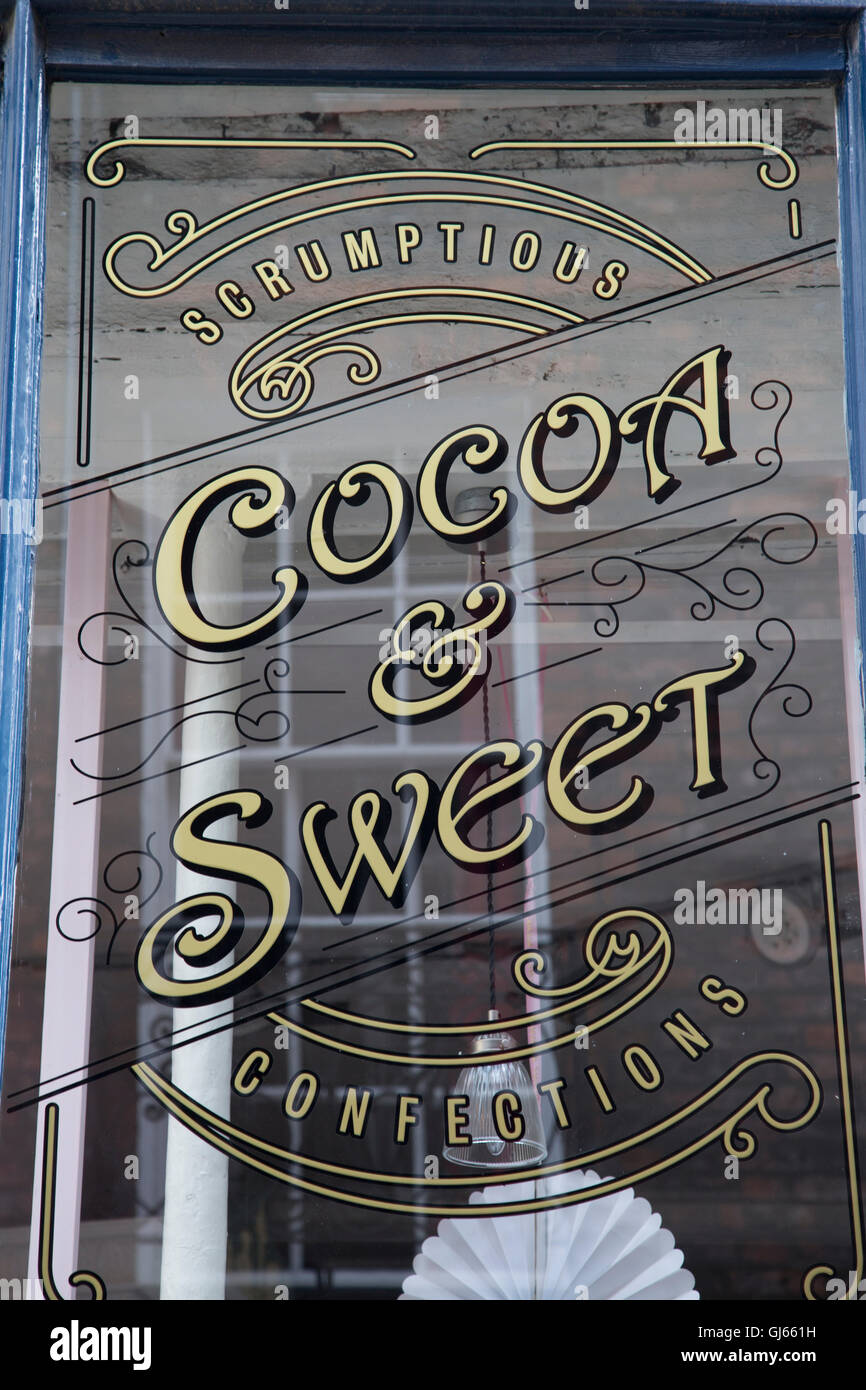 Sweet shop sign hi-res stock photography and images - Alamy