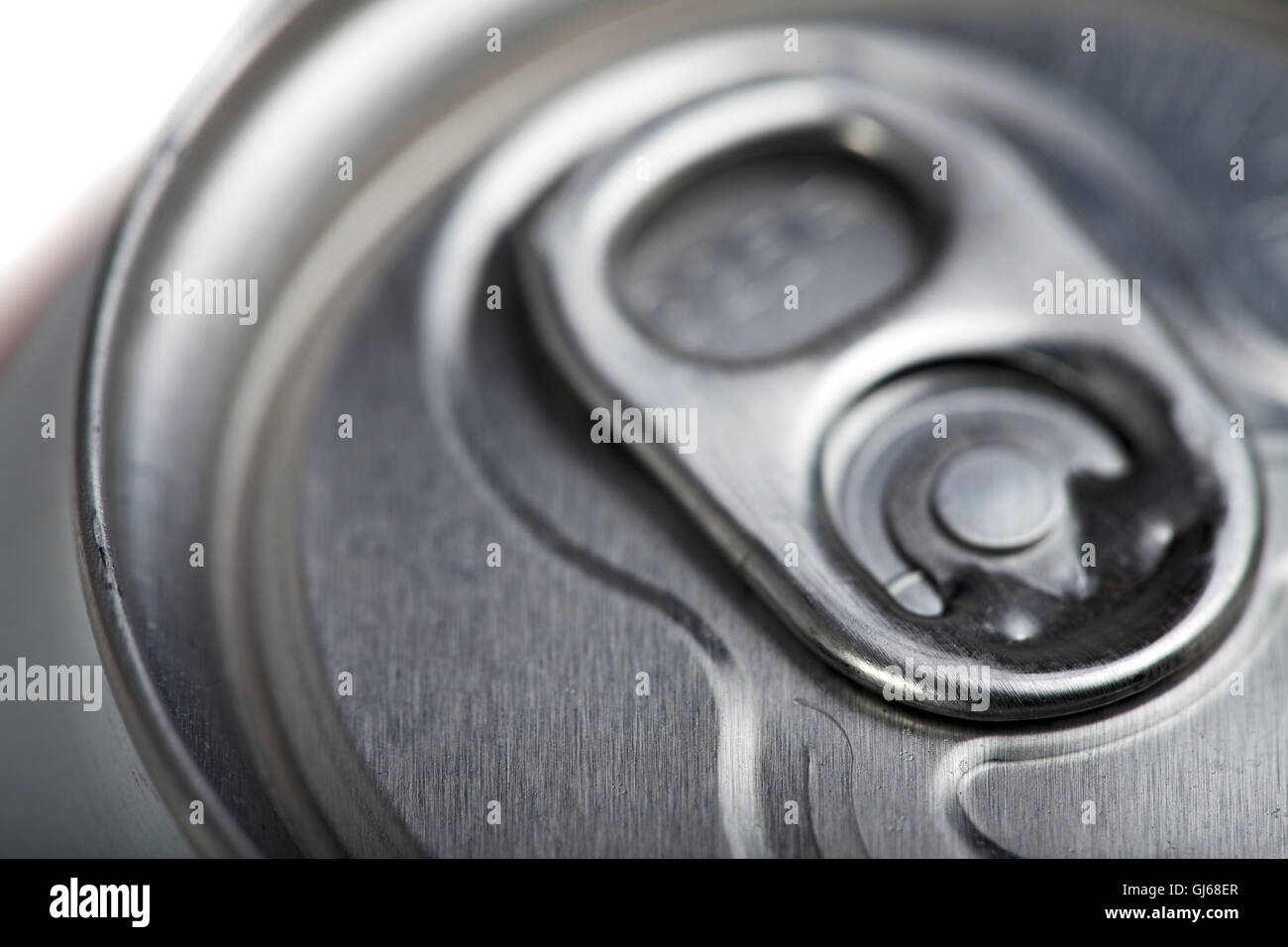 Steel beer can hi-res stock photography and images - Alamy