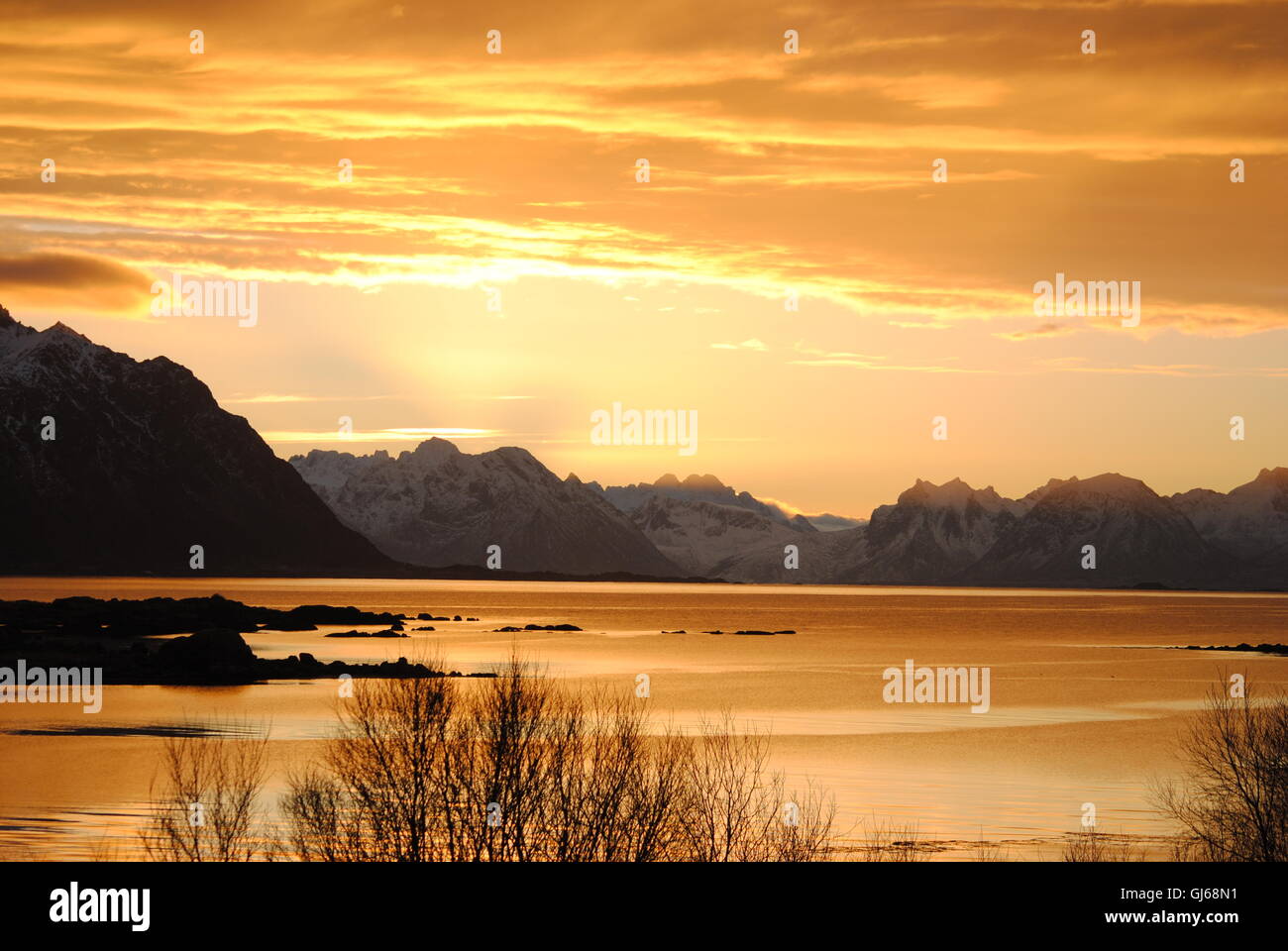 Vinterlys i Vester├Ñlen Stock Photo - Alamy