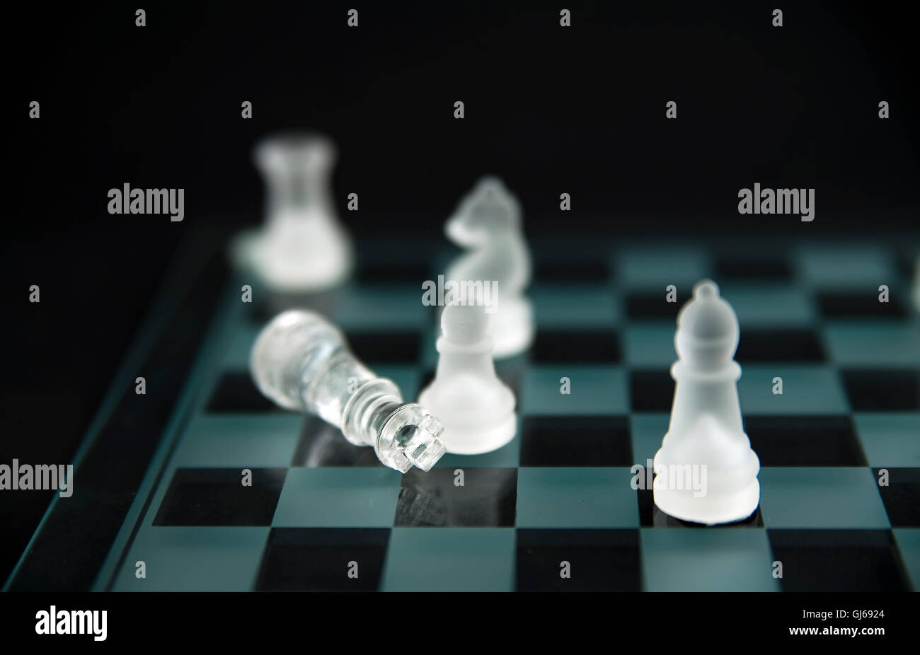 glass chess - checkmate Stock Photo - Alamy