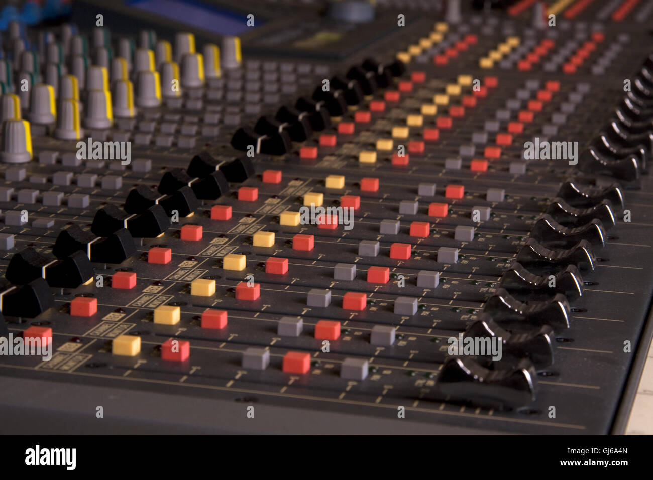 Signal recording hi-res stock photography and images - Alamy