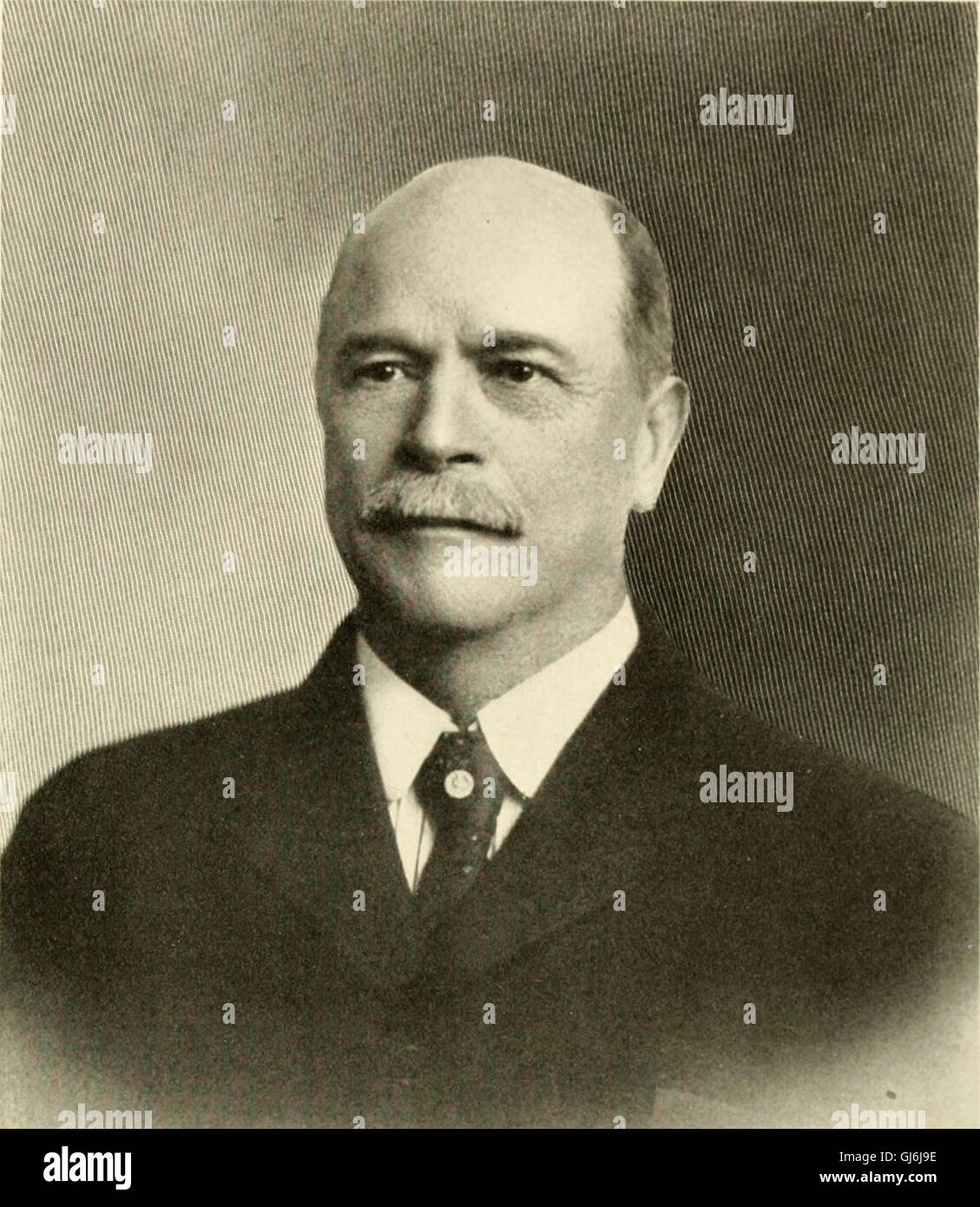 A 1908 historical review of Chicago and Cook County, covering city ...