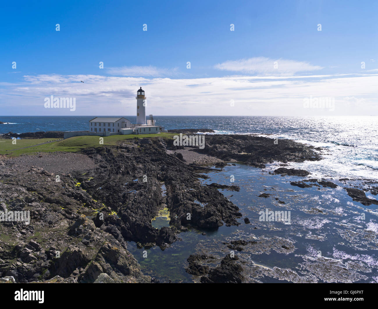 dh South Lighthouse FAIR ISLE SHETLAND Wick of Hestigeo NLB lighthouse ...
