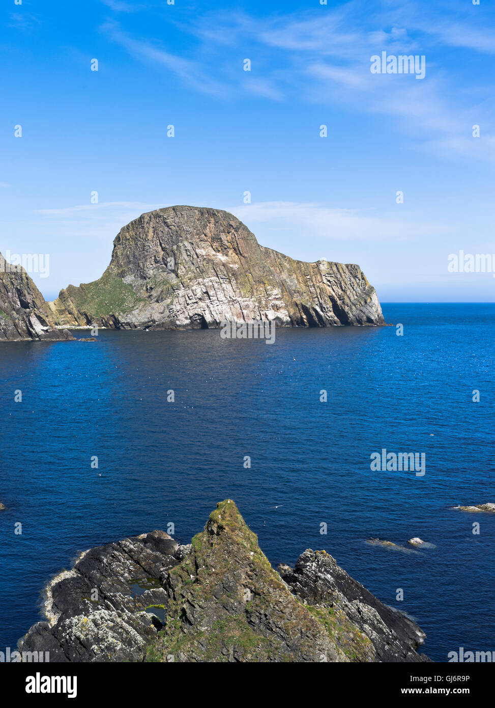 dh Sheep Rock FAIR ISLE SHETLAND Large sea stack The Heelors coastal ...