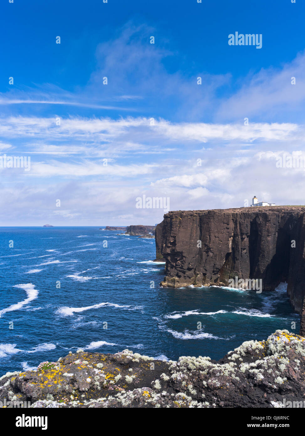 Cliff top lighthouses hi-res stock photography and images - Alamy