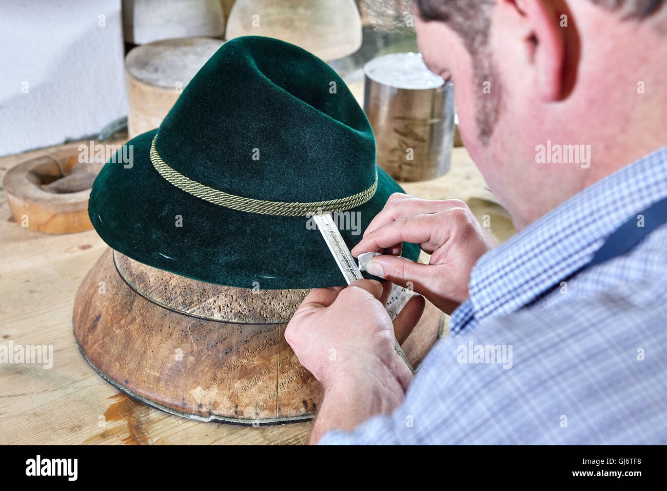 Milliner, craftsman, workshop Stock Photo - Alamy