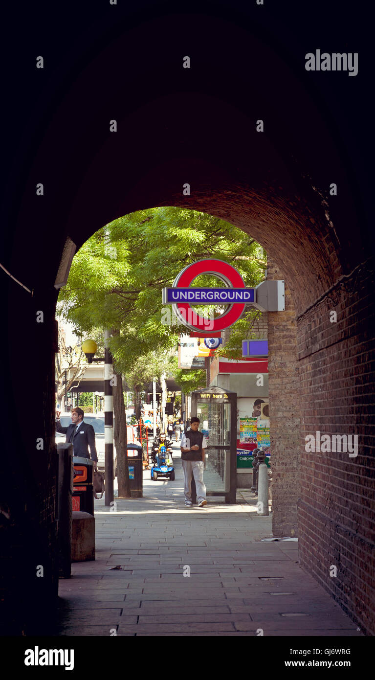 Great Britain, London, sidewalk, underpass, tunnel, architecture Stock ...