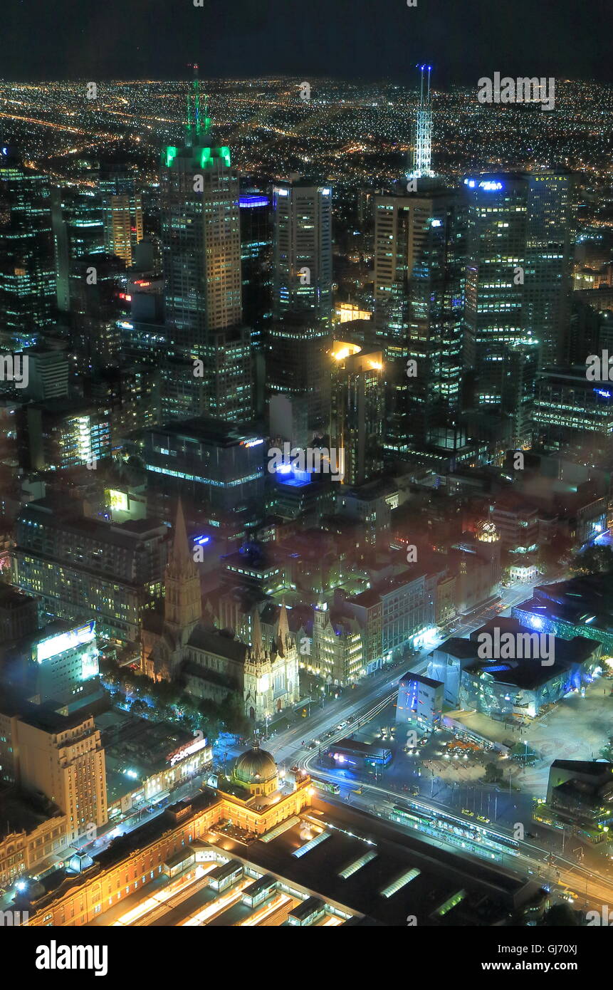 Federation square and the melbourne skyline at night hi-res stock ...