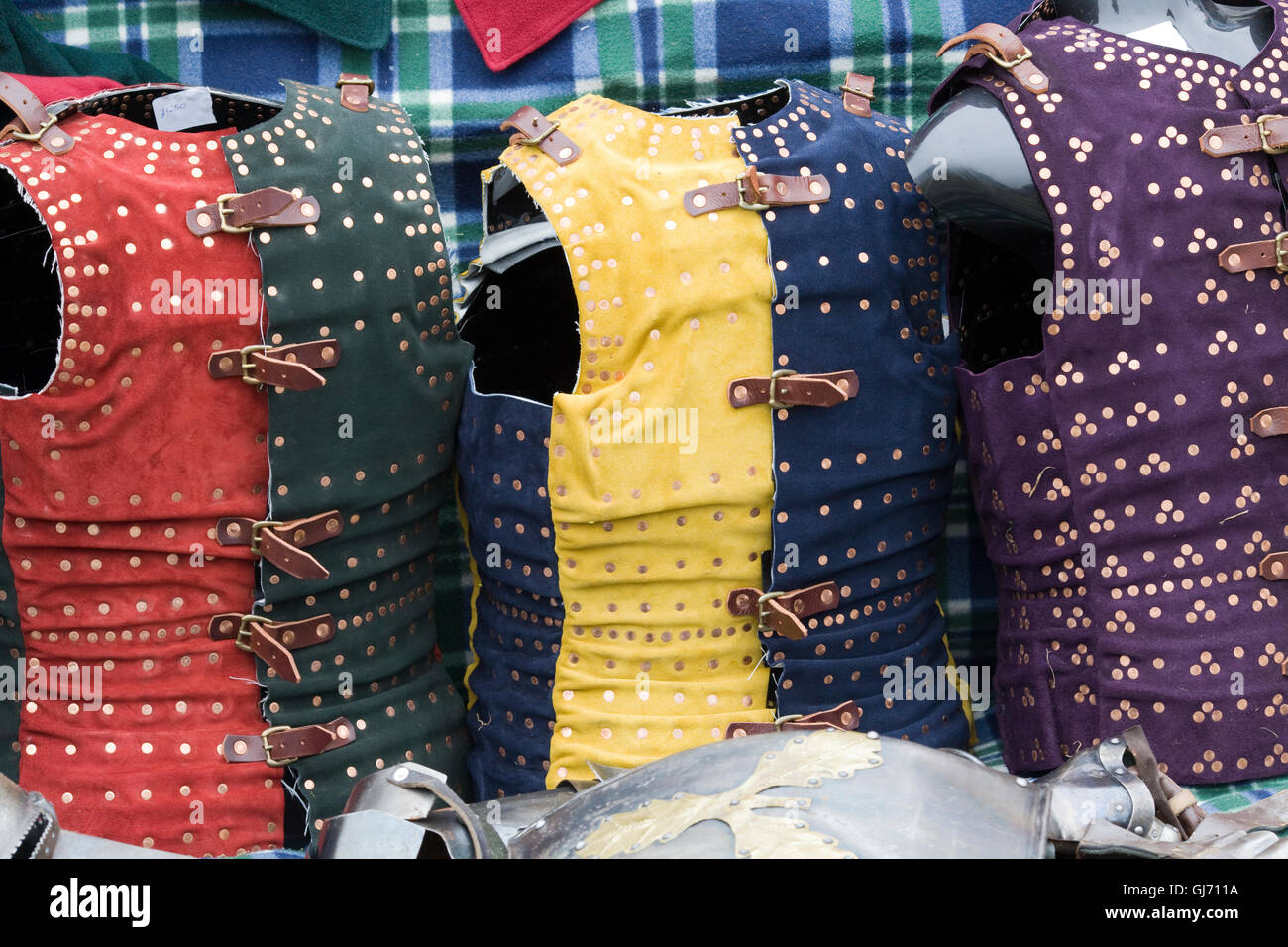 Medieval uniforms hi-res stock photography and images - Alamy