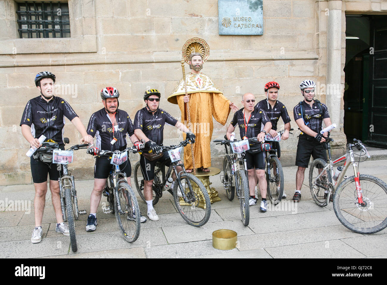 Portugese cyclists/ pilgrims at their Santiago goal having cycled for ...