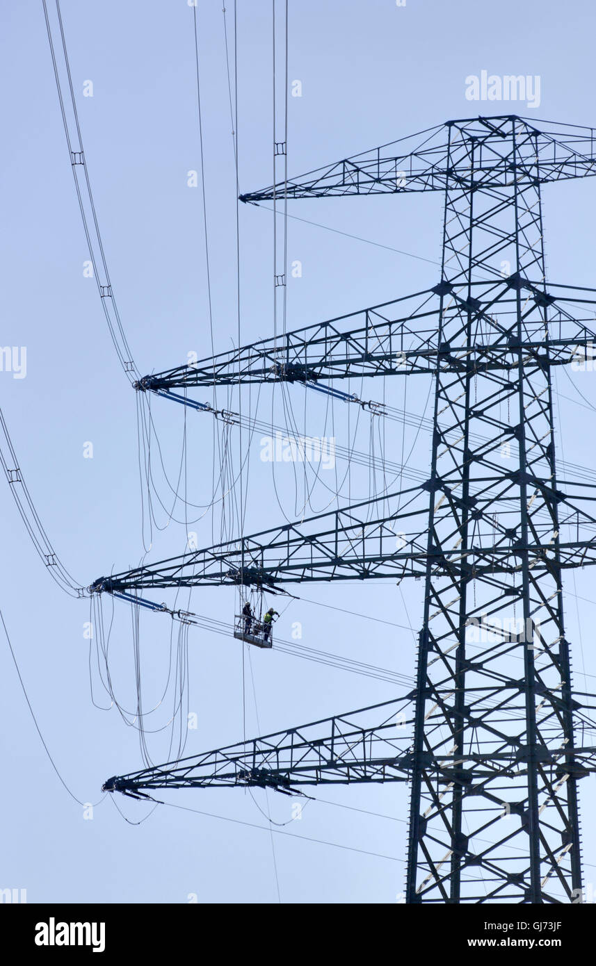 Working at height hi-res stock photography and images - Alamy