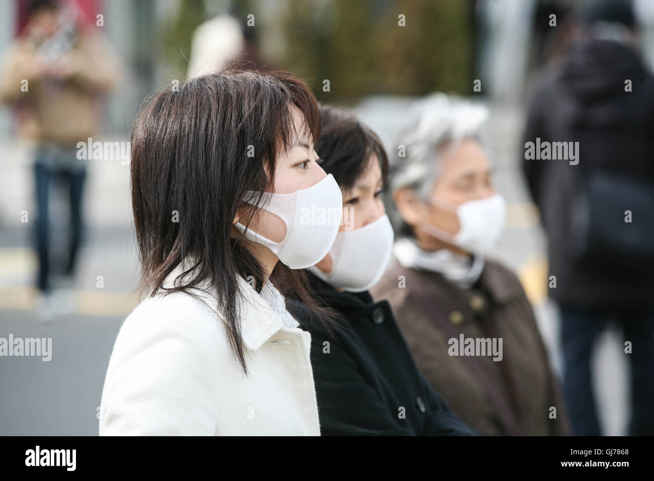 Tokyo,Japan,Japenese,people,woman,women, wearing white cotton face ...
